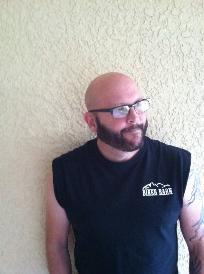 Daniel Mitton – Queeromance Ink