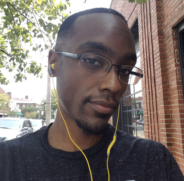 Author Spotlight: DJ Small – Queeromance Ink